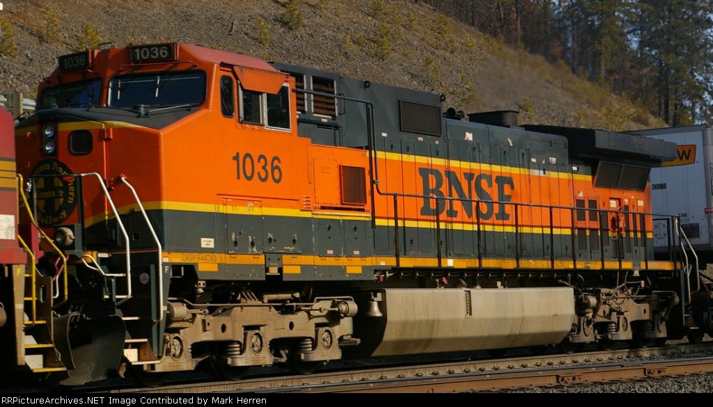 BNSF 1036